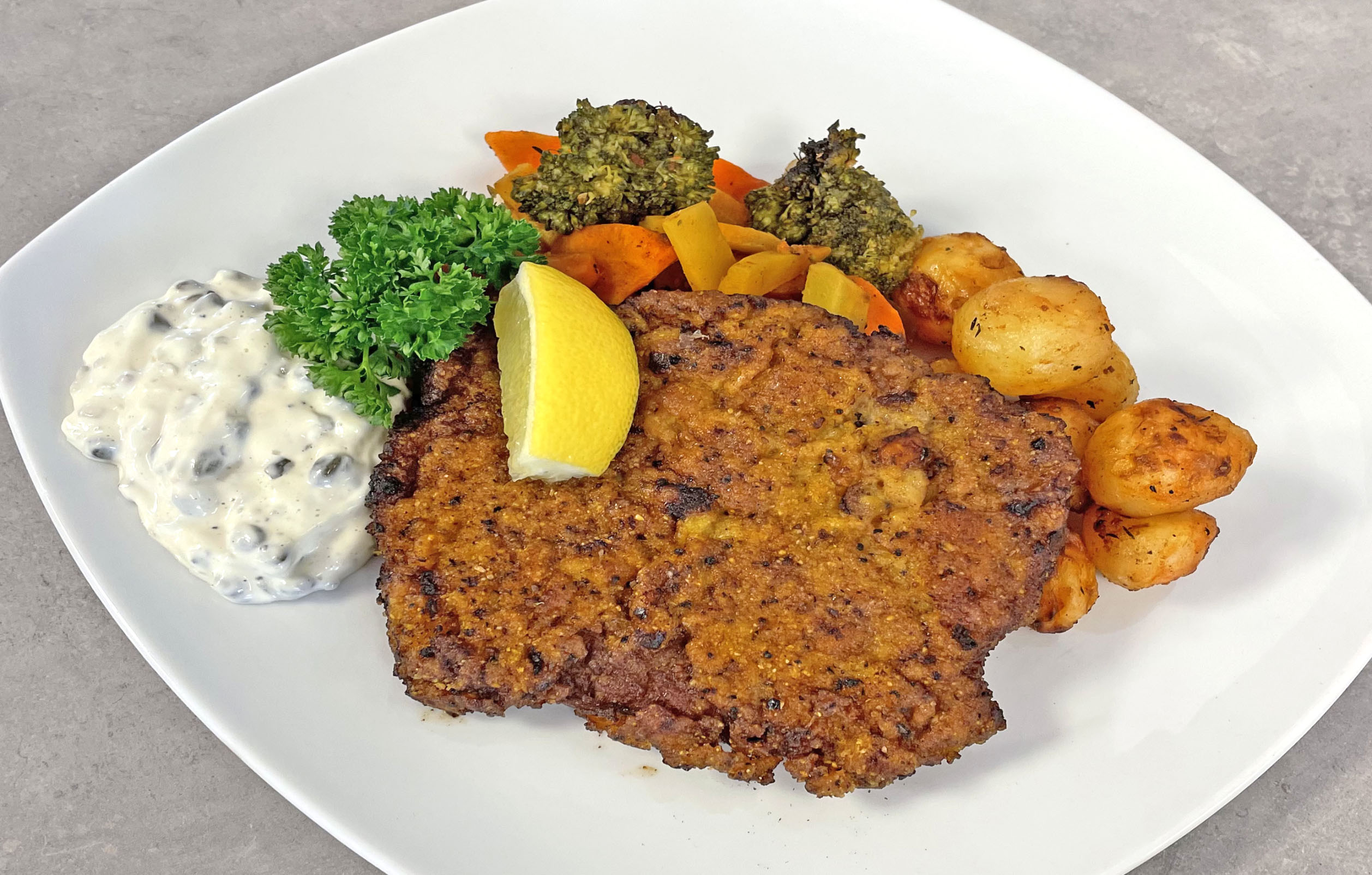 Fredagstipset: Kalvschnitzel med rostade rotfrukter - Gluggen ...